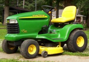 John Deere Lt160 Bagger: Installation and Usage Guide